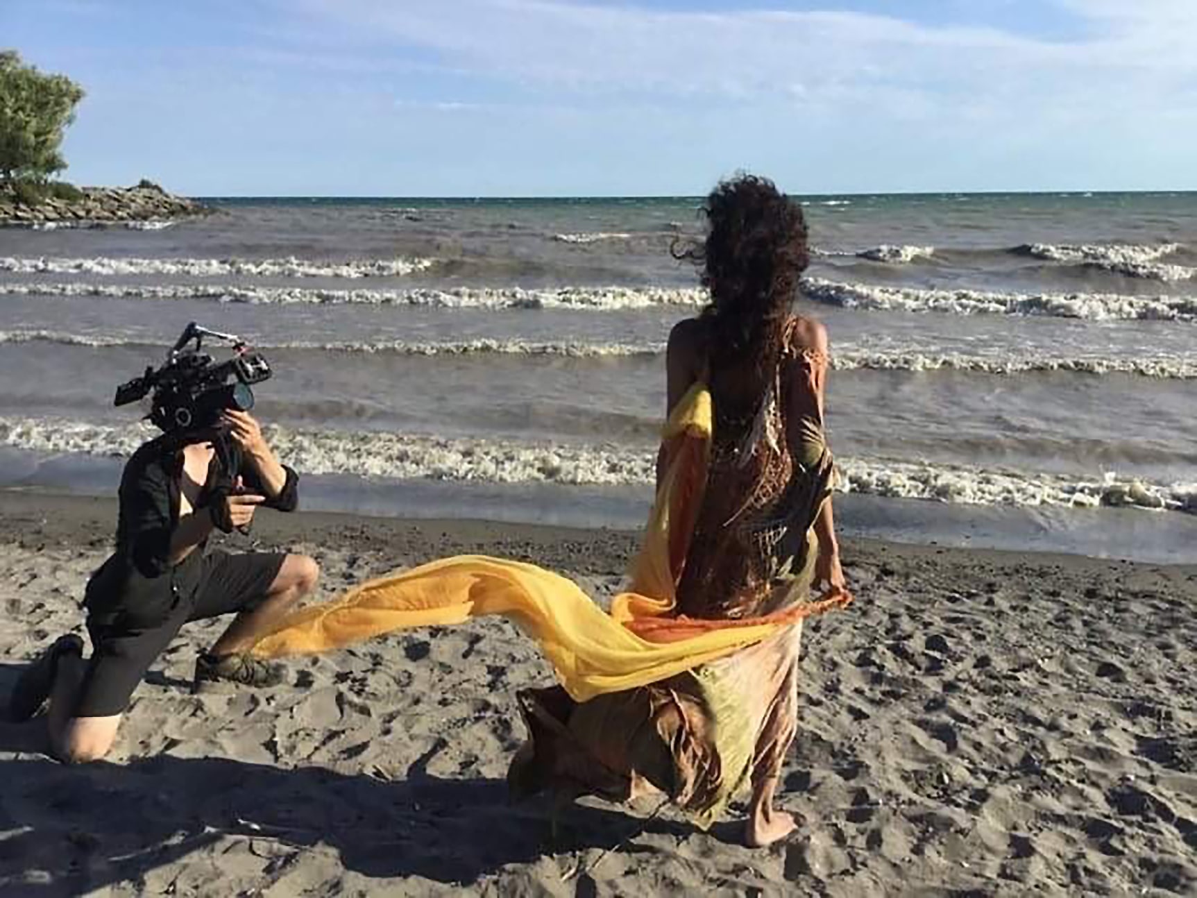 Canadian Singer-Songwriter Amanda Martinez Debuts New Video with CBJ ...